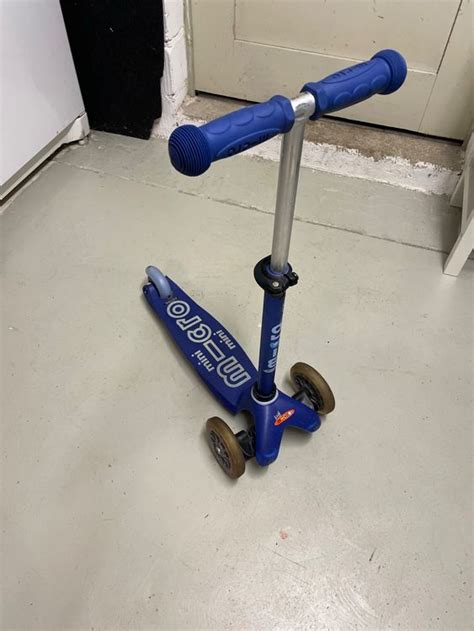 Micro Scooter Mini Deluxe Blau Kaufen Auf Ricardo