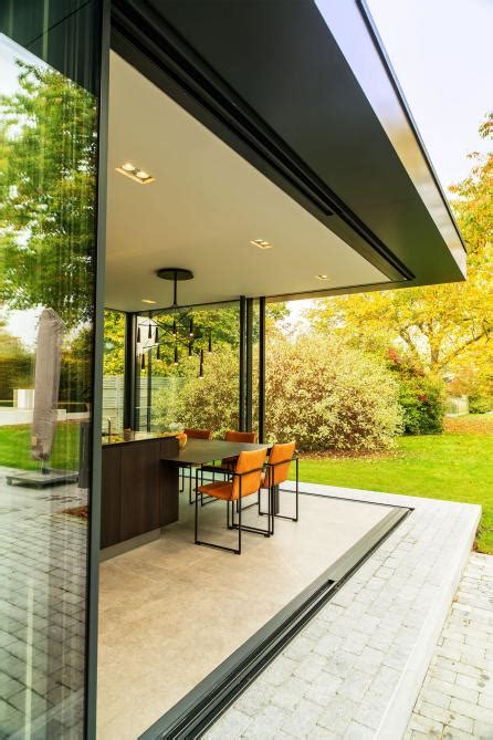 Veranda Pauwels Le Minimalisme Appliqué Aux Fenêtres Le Soir