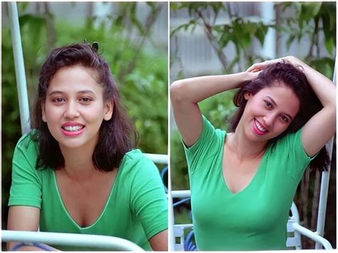 Meriam Bellina Aktris Artis Fotografer