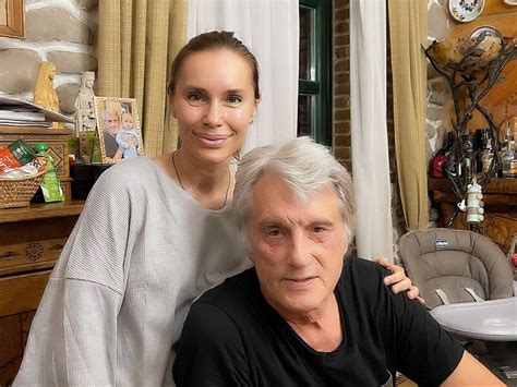 Дочь Виктора Ющенко показала его внучку подростка