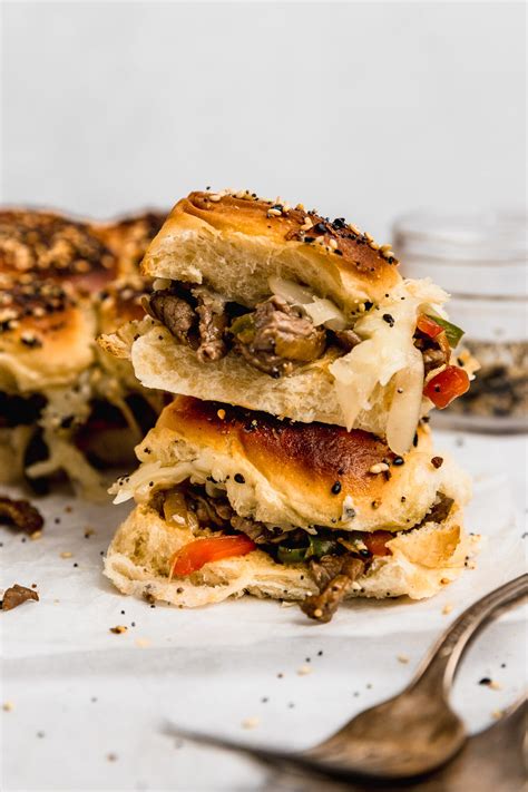 Sanguchitos De Philly Cheesesteak Carne Con Queso Cravings Journal