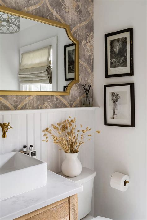 51 Beautiful And Creative Bathroom Wall Decor Ideas