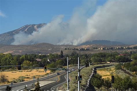 Davis Fire Near Reno Is 76 Percent Contained Officials Say Local