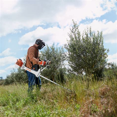 Roçadeira Stihl Fs 460 Potência 30 Cv E Alto Desempenho