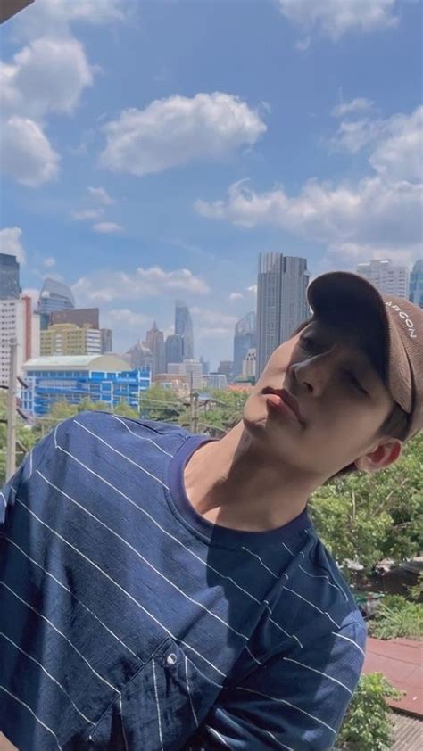 Pin Oleh Sacha Di Thais Actor Gambar Pacar Foto Teman Selebritas