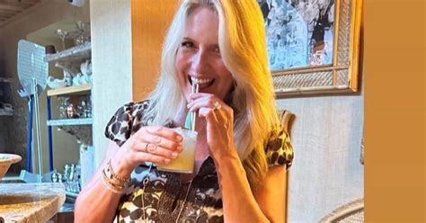 Penny Lancaster 52 Parades Ageless Figure As She Wows In Teeniest