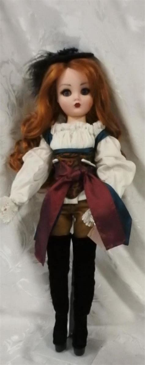 Lot Captivating Swashbuckler Cissy 18 Doll