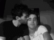 Gay Love  Gay Love Kiss Leri Keşfedin Ve Paylaşın
