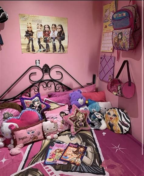 Pin By Alexia Eu On Bratz Barbz And Gamez ️ Neon Room Cute Diy Room
