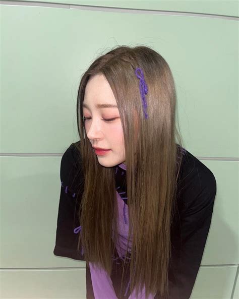 221130 Classy Twitter And Instagram Update Hyungseo Kpopping