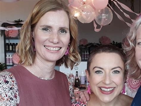 Robyn Manns Instagram Twitter And Facebook On Idcrawl