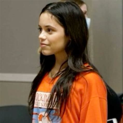 Pin By 𝑐ℎ𝑒𝑟𝑟𝑦 🍒 On D I V A S Jenna Ortega Ortega Wife And Girlfriend