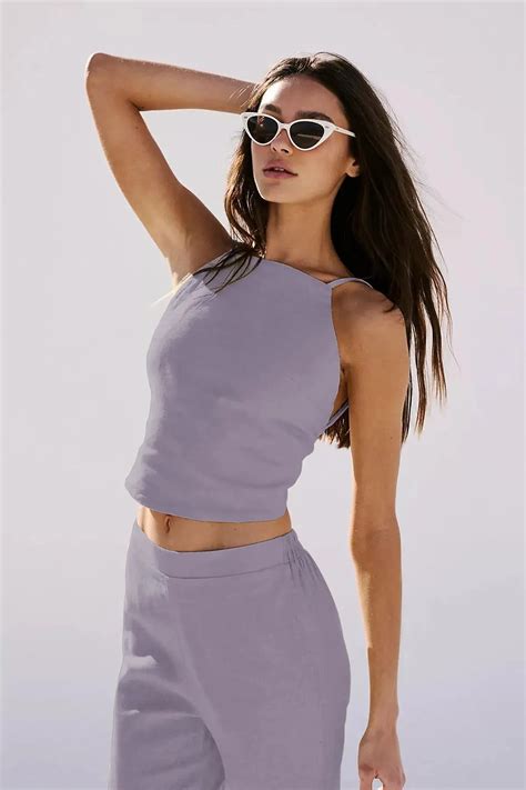 Discover Tinyas Latest Fashion Trends