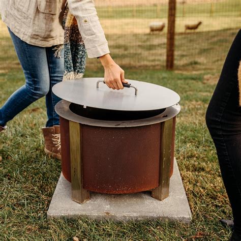 Zentro Smokeless Fire Pit Breeo