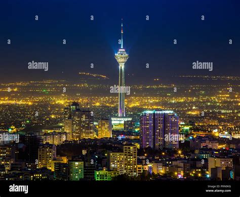 Tehran Skyline Stockfotos Und Bilder Kaufen Alamy