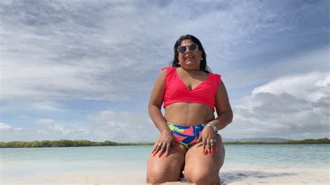 Balbina Ebony Big Foot Soles Goddess In The Beach With Joi Foot