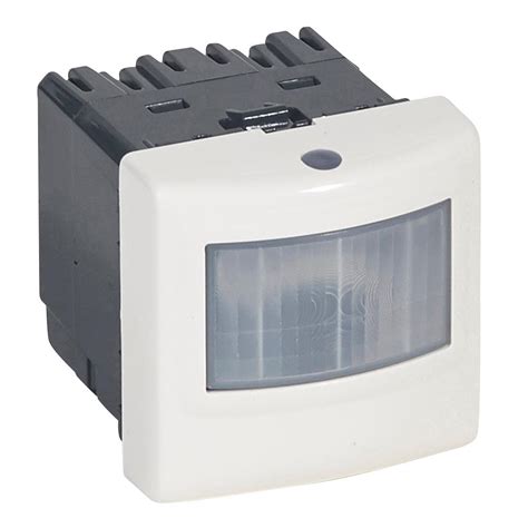 3wire Motion Sensor Mosaic With Neutral Ir Detection 400 W White Comfort El