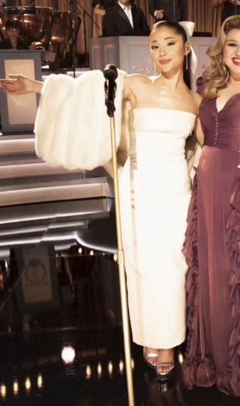 Pretty Toes R Arianagrandesfeet