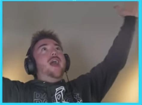 When Dakblake Plays The Original Hello Neighbor And Theres No Milky