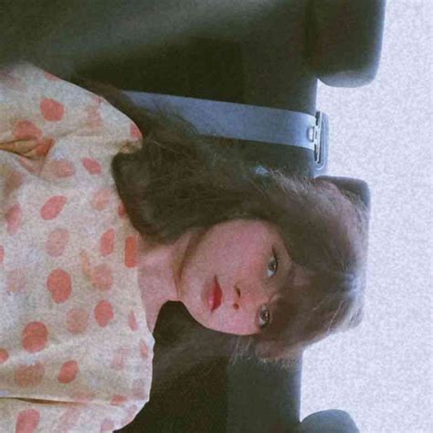 پروفایل پرنیا نوایی پرسان