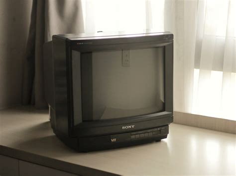 Sony Trinitron Crt Tv For Sale At Amy Ammerman Blog
