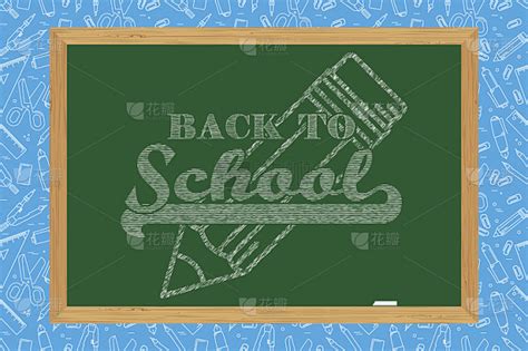 回到学校印刷背景在黑板上。