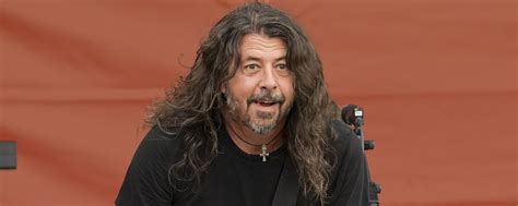 The Foo Fighters Tribute To George Harrison That Dave Grohl Calls His Least Favorite Song