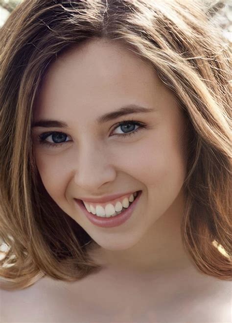 A Smile For You 19f R Faces