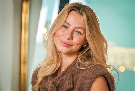‘influencer Van Het Jaar Steffi Mercie Werd Online Mikpunt Van Spot
