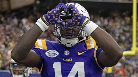 Treydez Green Davhon Keys Lead The Way For Lsu Freshmen In Texas Bowl Win Over Baylor Newsbreak