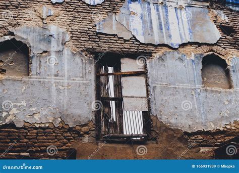 Old Decrepit Abandoned Building In Old Delhi India Stock Image Image