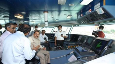 Dr Jitendra Singh Visits Indian Subcontinents Pioneer Research Vessel