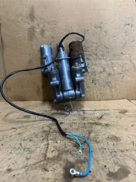 Yamaha 200 300hp Trim Motor Tilt Trim Motor For Yamaha Outboard F200
