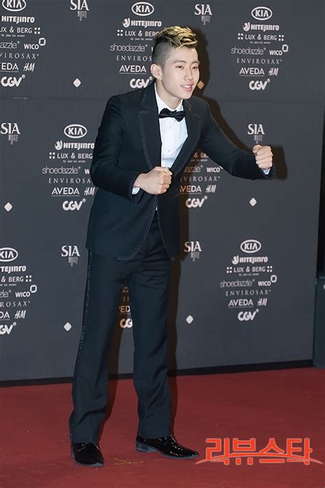 박재범 내 키 작은거 다 아는 사실이라 깔창 안 깔아