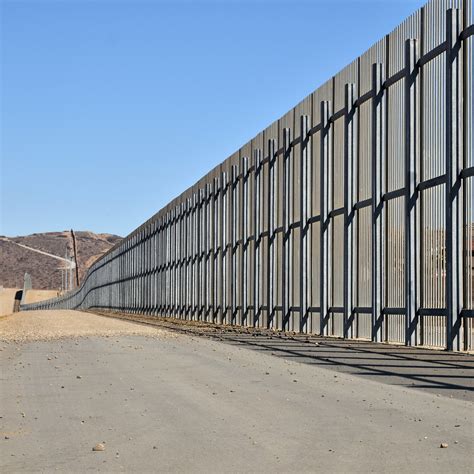 Architects Encouraged To Walk Out In Trump Wall Protest