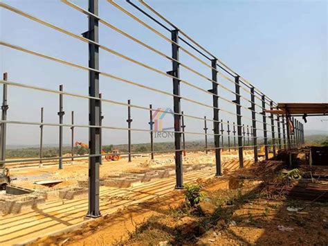 Guinea Steel Structure Crane Workshop Installation Yirong Building