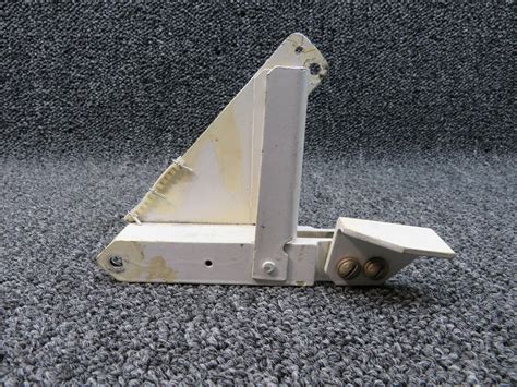 60 810092 2 Beechcraft 58p Main Landing Gear Uplock Assembly Rh