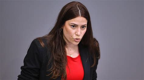 Haushaltsdefizit Die Linke Lehnt Kürzungen Beim Sozialstaat Ab