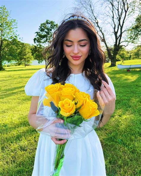 اسيل ‎اسيل‎ Added A New Photo