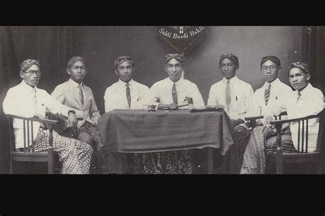 Foto Tri Koro Dharmo Sejarah Pendiri Tujuan Dan Perubahan Nama