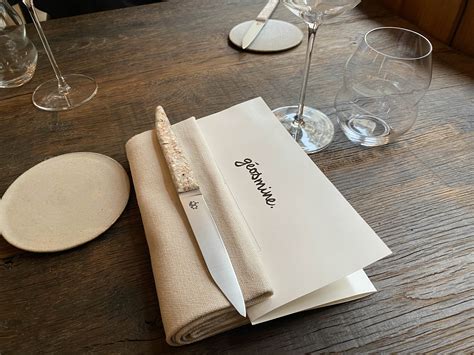 프랑스 파리샤모니니스 자유여행 9박 10일 4일차 파리 가성비 미슐랭 식당 마레지구 에어비앤비에서 삼겹살 파티 매우 주관적인 기록