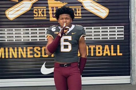 No 1 Juco Ilb Juwan Mitchell Sets Official Visit To Texas Burnt