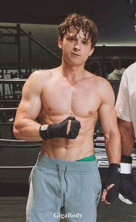 Tom Holland Immagina Attori Maschili Corpo Maschile