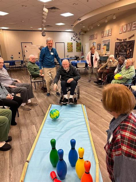 Pin By Nicole On Pflegeheim Elderly Activities Senior Care