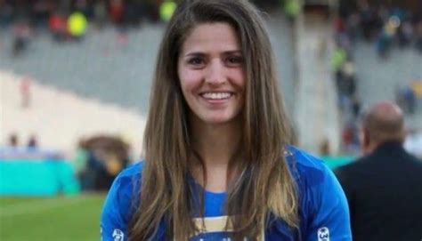 اقای ووریا غفوری😂😂