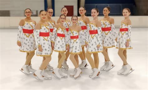 Squadre 2025 2026 Shining Blades Synchro Skating Team Italy