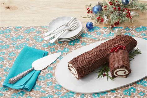 Best Yule Log Recipe How To Make A Chocolate Yule Log Cake