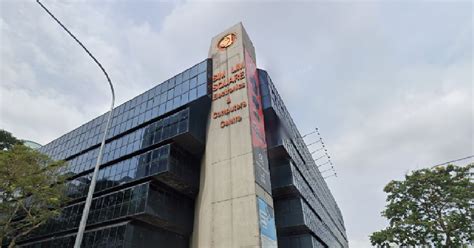 Netizens Said A Sim Lim Square Shop Is Charing Extra 3 Claiming Its Govt Tax