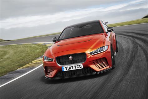 Jaguar Project 8 Joins Xjr575 As Nurburgring Race Taxi Autoevolution