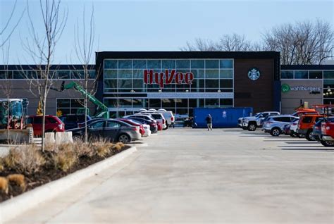 New Springfield Hy Vee Set To Open In February 2022
